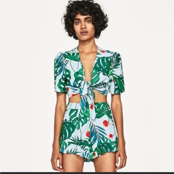Tops | Zara Tropical Leaf Crop Top | Poshmark